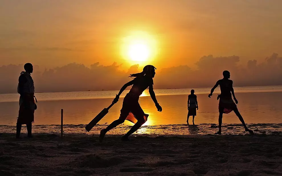 Cricket ແລະ Warriors Masai - ຮູບພາບທີ່ສວຍງາມຈາກຊາຍຝັ່ງທະເລອາຟຣິກາ 2149_9