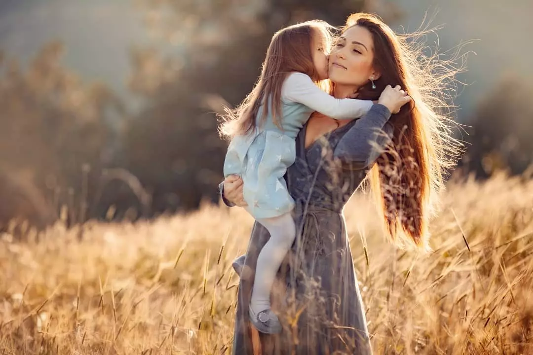 Балалардың жеделдігі, әйелдердің сүйкімділігі және аналық нәзіктігі ... Көктемгі сурет;) 2195_22