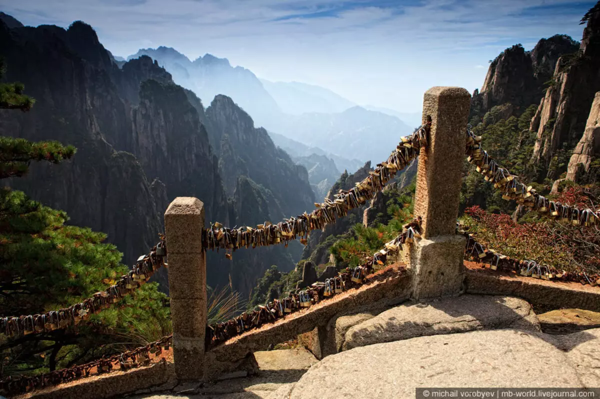 Avatar di Bumi: Gunung Huangshan di Mikhail Vorobyeva Lens 2197_13