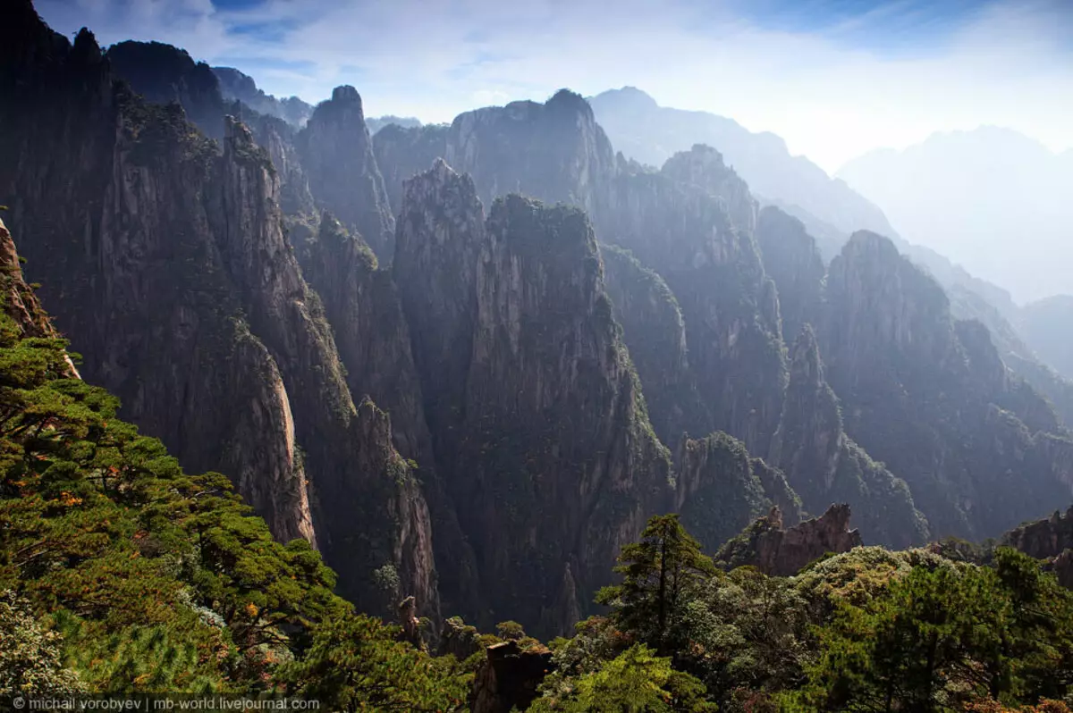 Avatar sa Yuta: Huangshan Bukid sa Mikhail VoroByeva Lens 2197_15