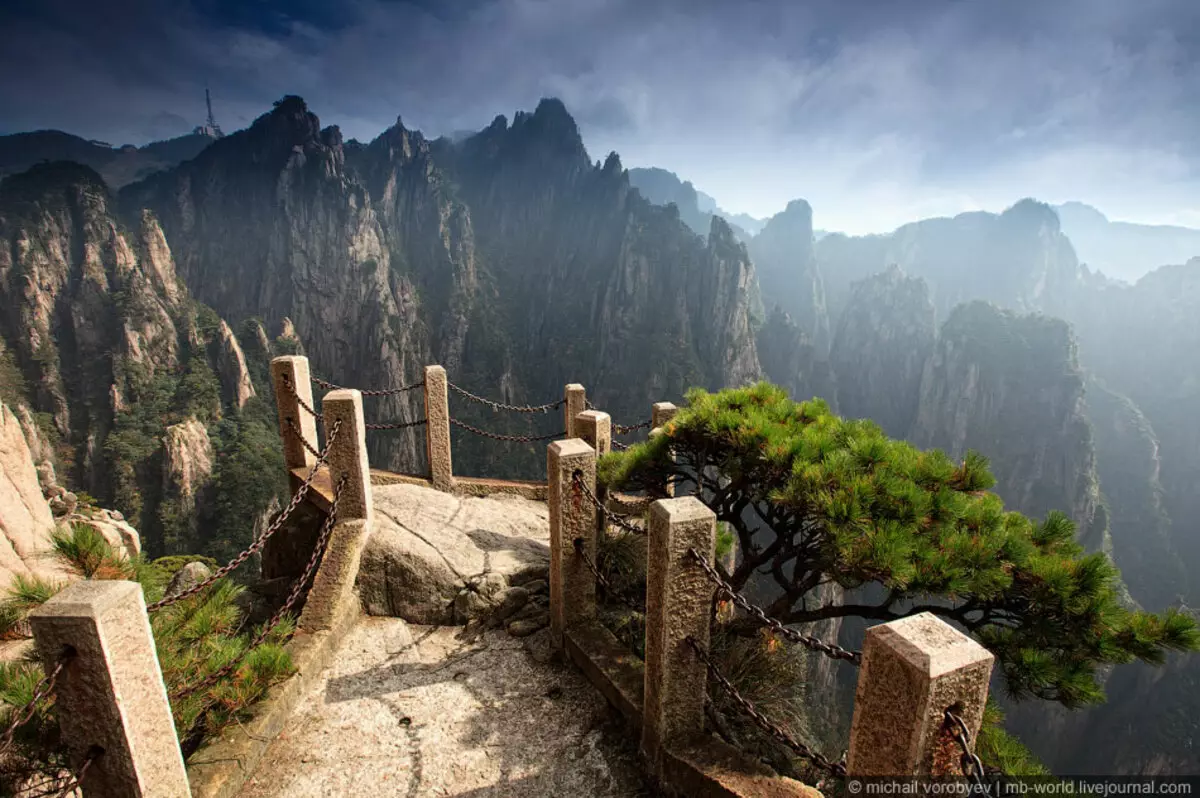 Avatar sa Yuta: Huangshan Bukid sa Mikhail VoroByeva Lens 2197_19