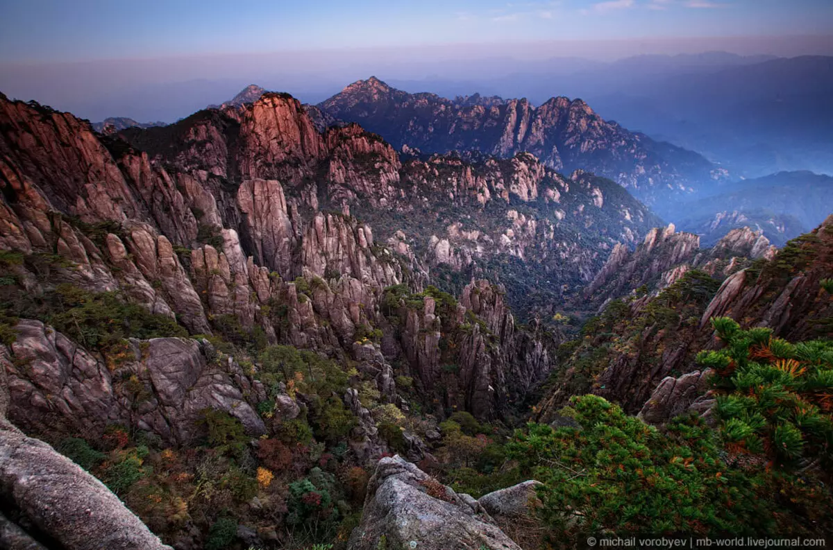 Avatar sa Yuta: Huangshan Bukid sa Mikhail VoroByeva Lens 2197_33