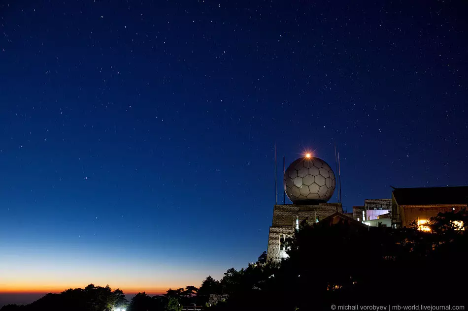 Avatar di Bumi: Gunung Huangshan di Mikhail Vorobyeva Lens 2197_34