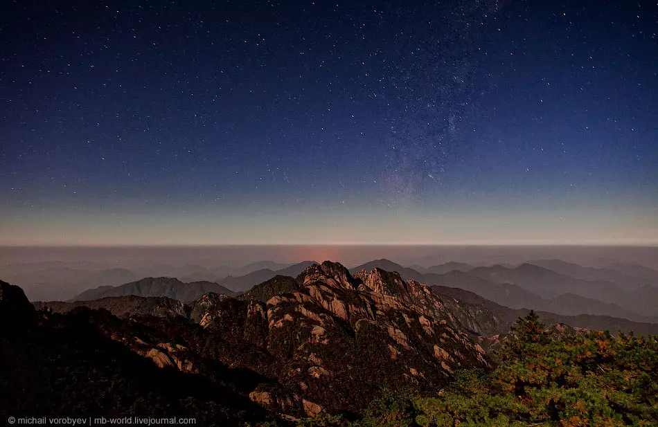 Avatar Lefats: Lithaba tsa Huangshan tse bitsoang Mikhail Vorobyeva Lens 2197_37