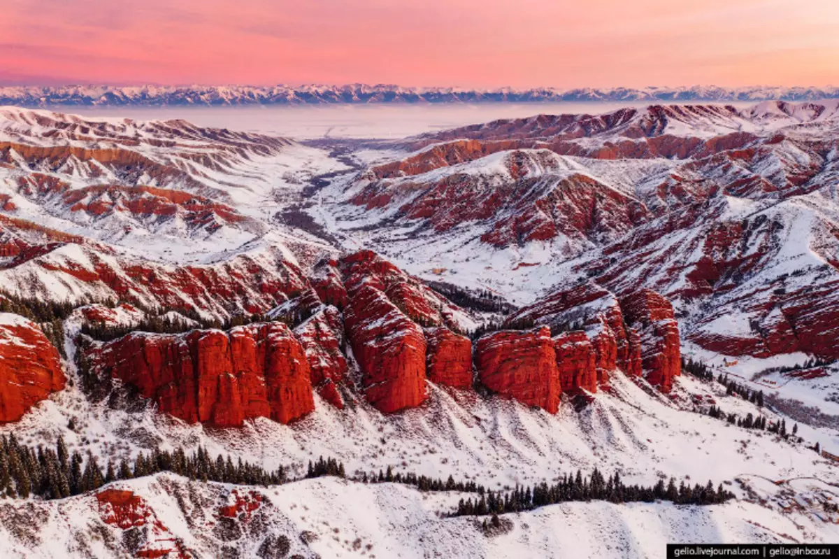 Jet-Oguz-Gorge - Verwandte Naturstädte Kirgisistan: Fotos von Glory Stepanova 2211_2