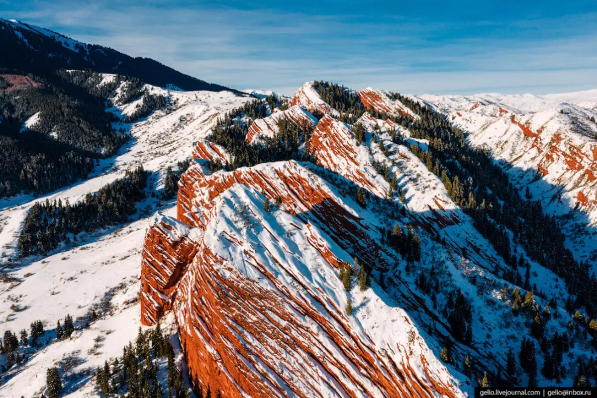 Jet-Oguz Cheile - orașe naturale legate de Kârgâzstan: Fotografii de glorie Stepanova 2211_5