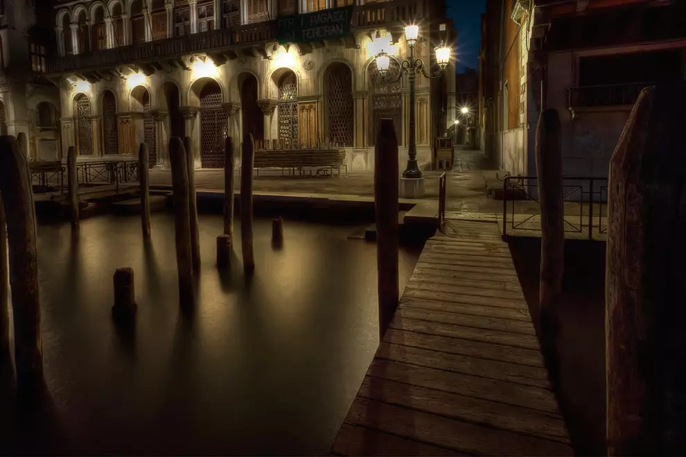 Nau'in Venice: Photovul na Evgenia Evieev daga gefen Grand Canal 2223_26