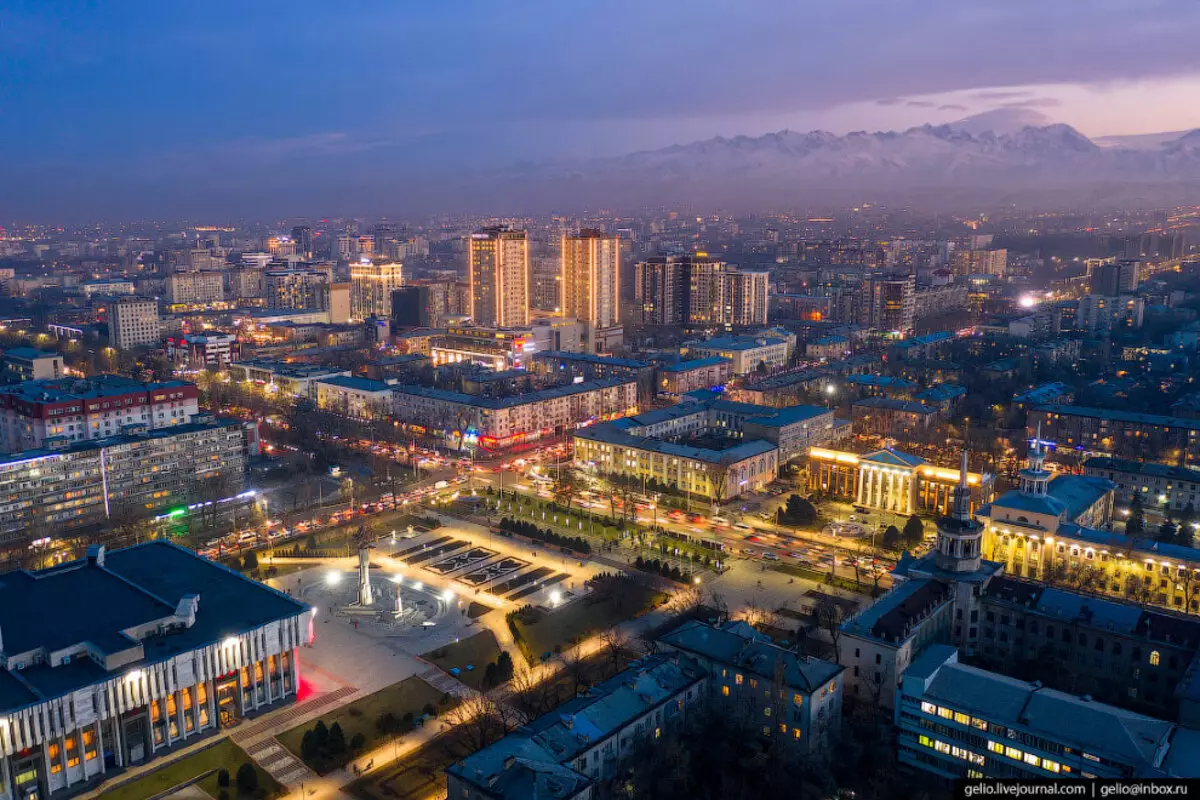 Bishkek - Hiriburua mendien oinean: Stapanova-ren argazkiak 2279_9