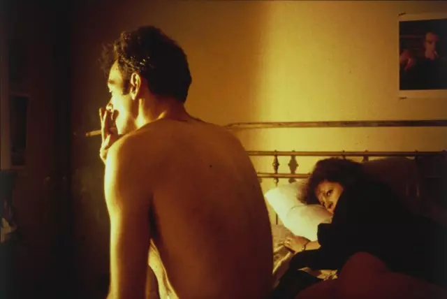 Nan Goldin: Imagini confesionale ale unui fotograf de pradă