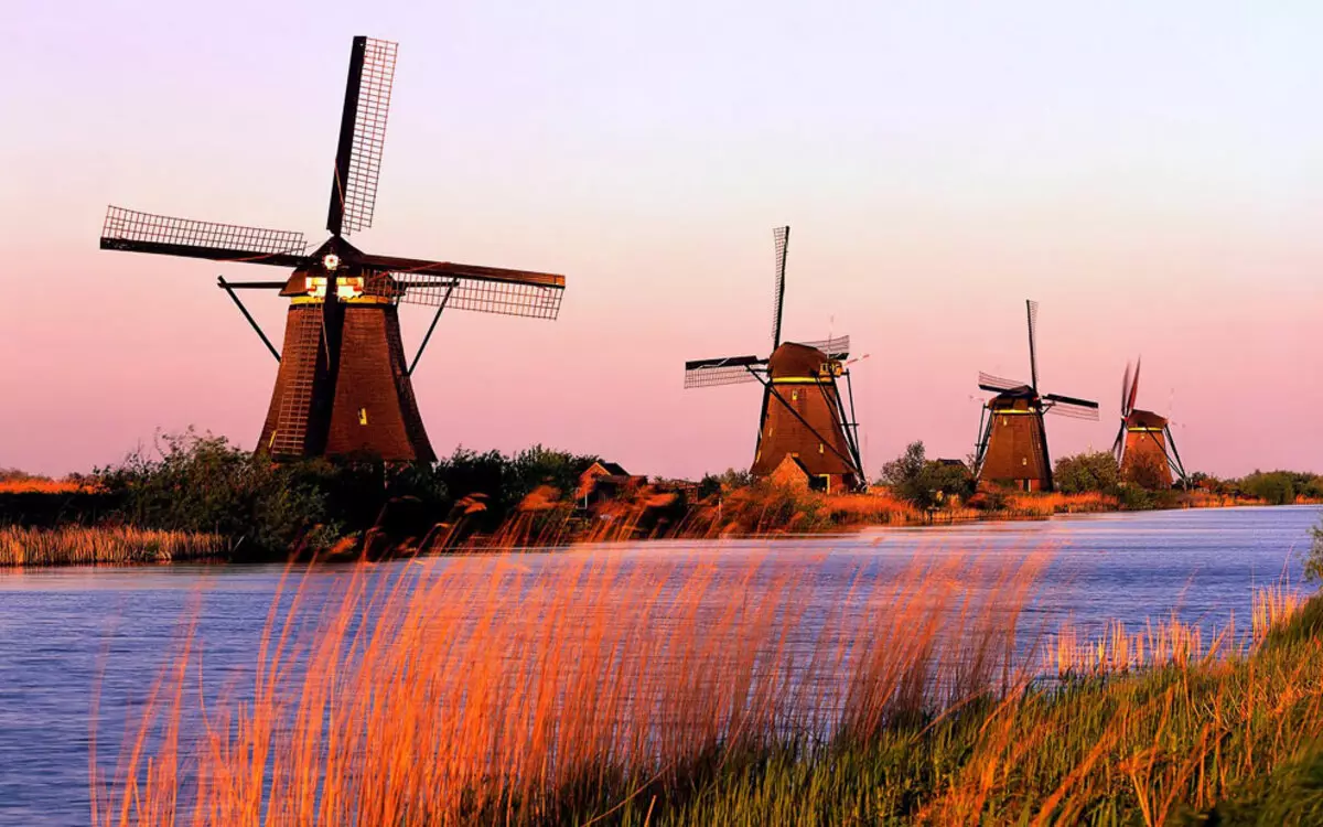 Kuma kun ga windmills na Netherlands: Gangar Duniya ta UNESCO. 2614_27