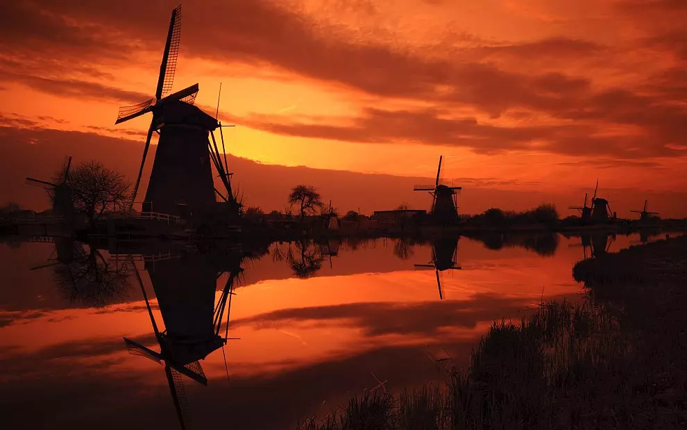 And you saw the windmills of the Netherlands: UNESCO World Heritage. 2614_28