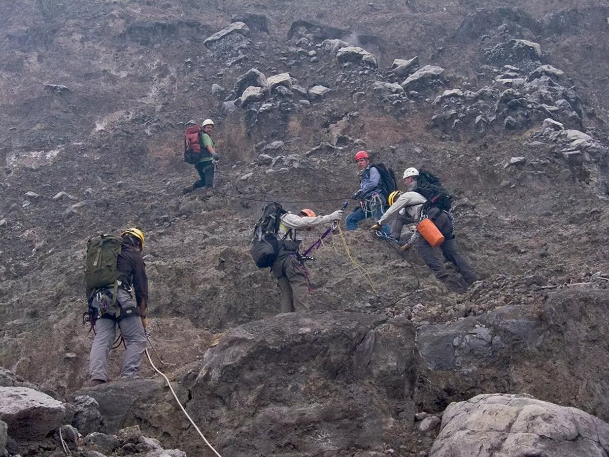 Urugendo rwifoto hagati yisi: Ikirunga cya Volcano NyRango kuva Olivier Grunewal (Olivier Grunewal (Olivier Grunewal) 2762_10