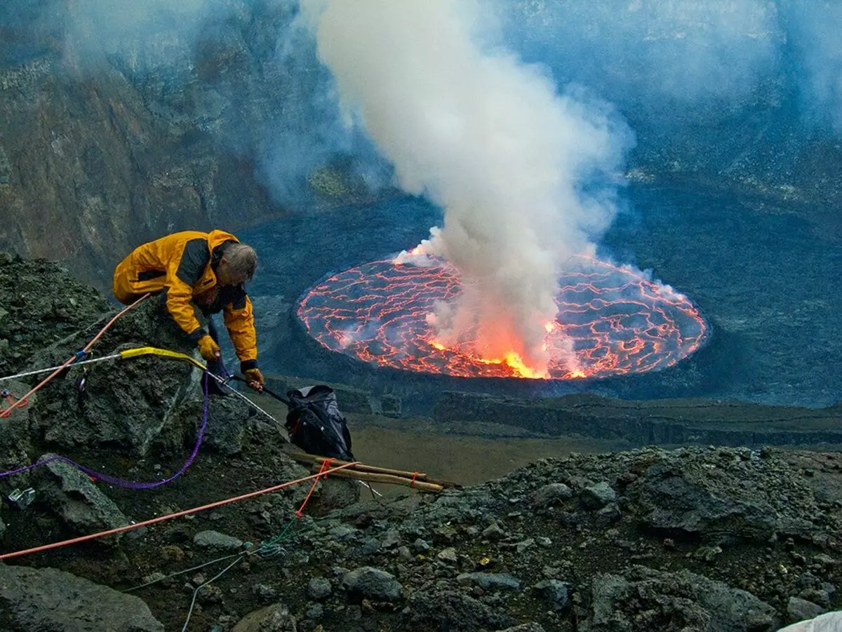 Urugendo rwifoto hagati yisi: Ikirunga cya Volcano NyRango kuva Olivier Grunewal (Olivier Grunewal (Olivier Grunewal) 2762_11