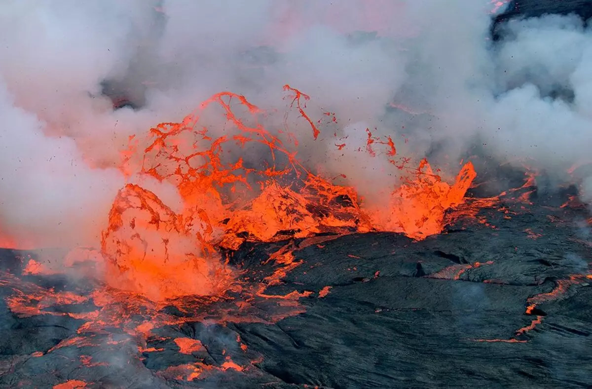 Urugendo rwifoto hagati yisi: Ikirunga cya Volcano NyRango kuva Olivier Grunewal (Olivier Grunewal (Olivier Grunewal) 2762_20