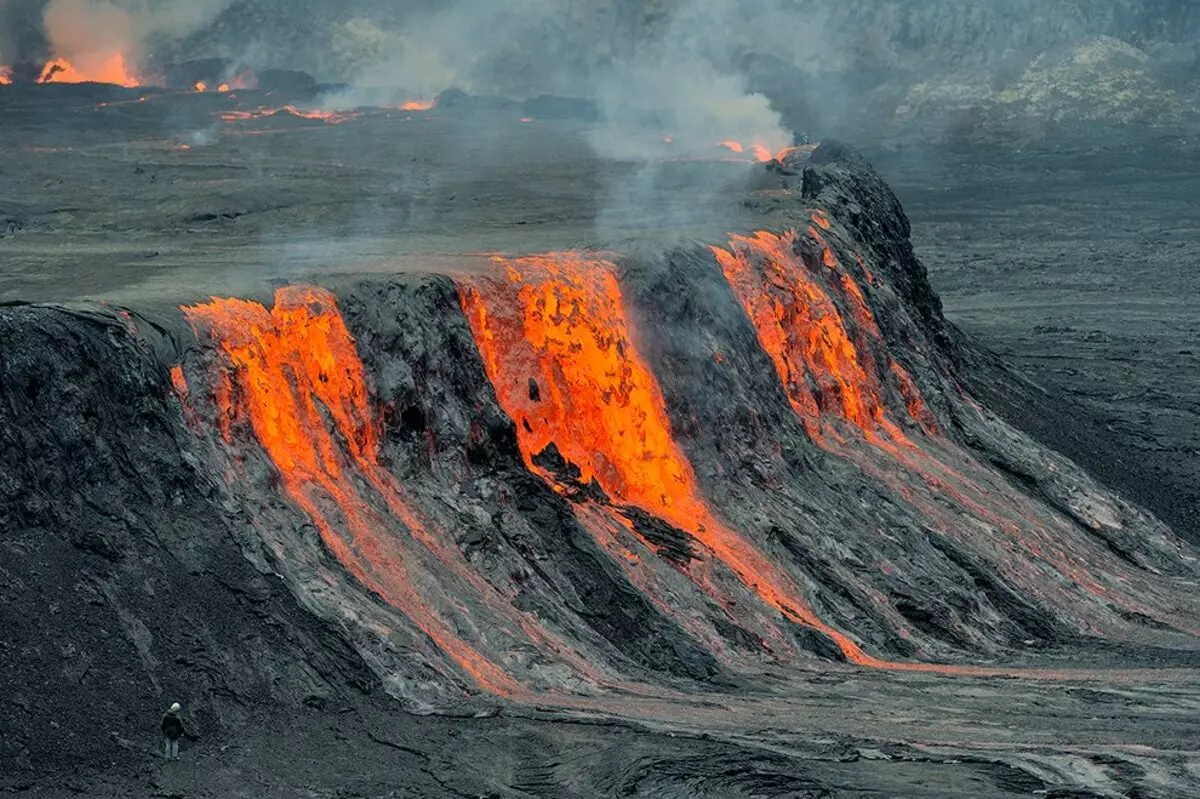 Urugendo rwifoto hagati yisi: Ikirunga cya Volcano NyRango kuva Olivier Grunewal (Olivier Grunewal (Olivier Grunewal) 2762_21