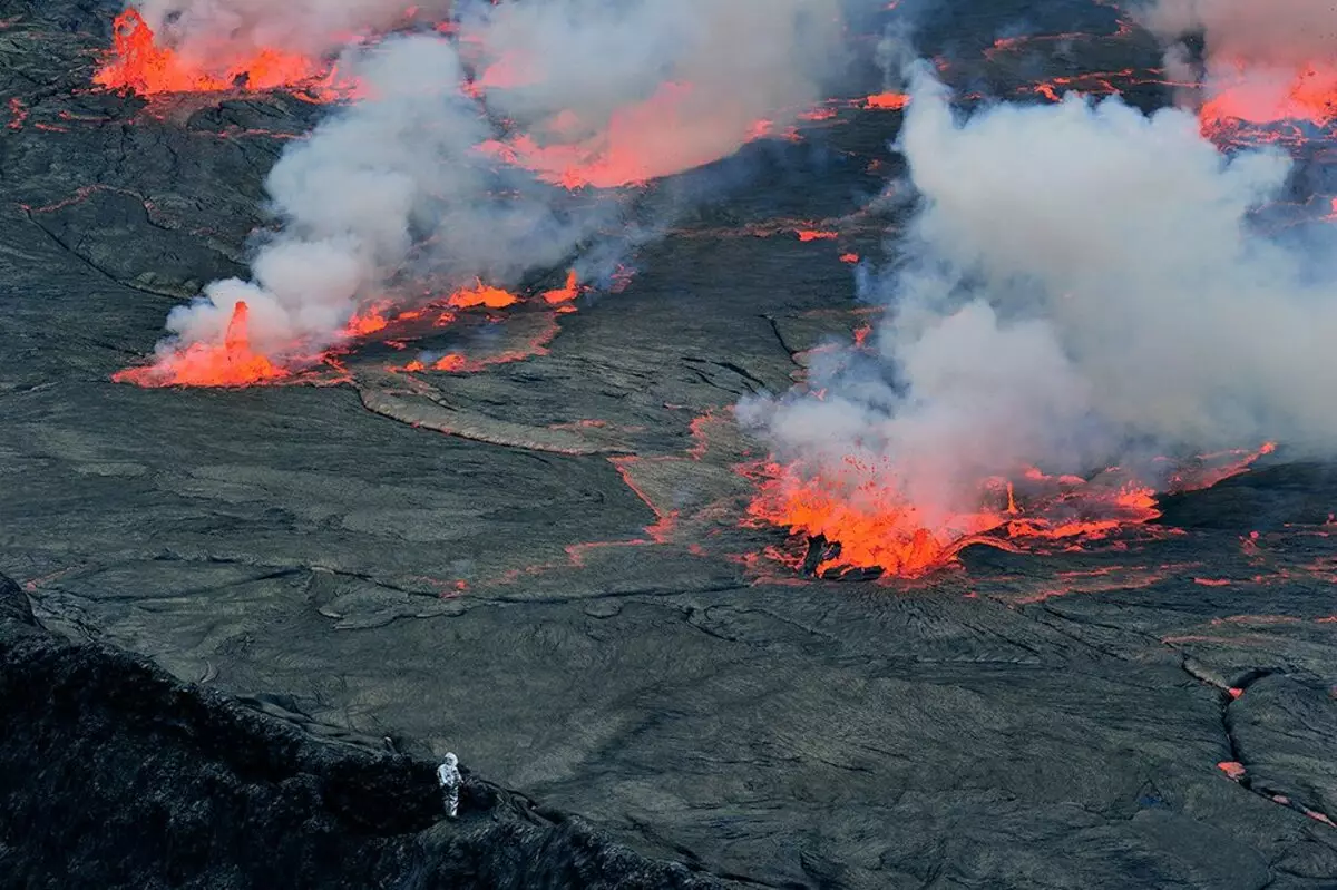 Urugendo rwifoto hagati yisi: Ikirunga cya Volcano NyRango kuva Olivier Grunewal (Olivier Grunewal (Olivier Grunewal) 2762_22