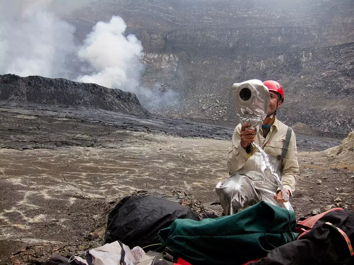 Urugendo rwifoto hagati yisi: Ikirunga cya Volcano NyRango kuva Olivier Grunewal (Olivier Grunewal (Olivier Grunewal) 2762_23