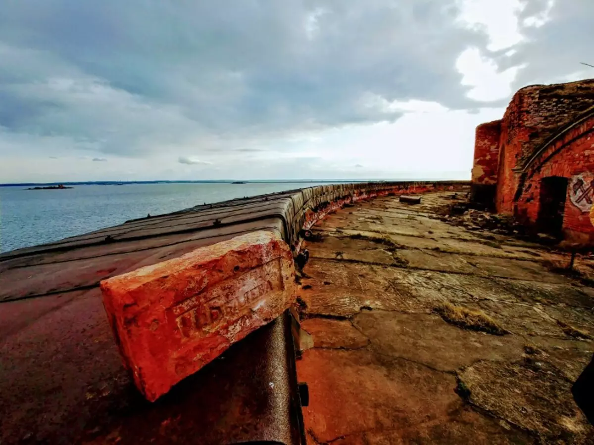 Plaag Fort in Finse Gulf: Crue en Brutale Fort Bozaard! 2941_15