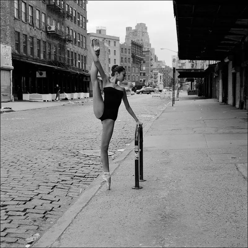 Ballerina á götum borgarinnar - frægasta verkefnið um ballett með hundruð þúsunda aðdáenda