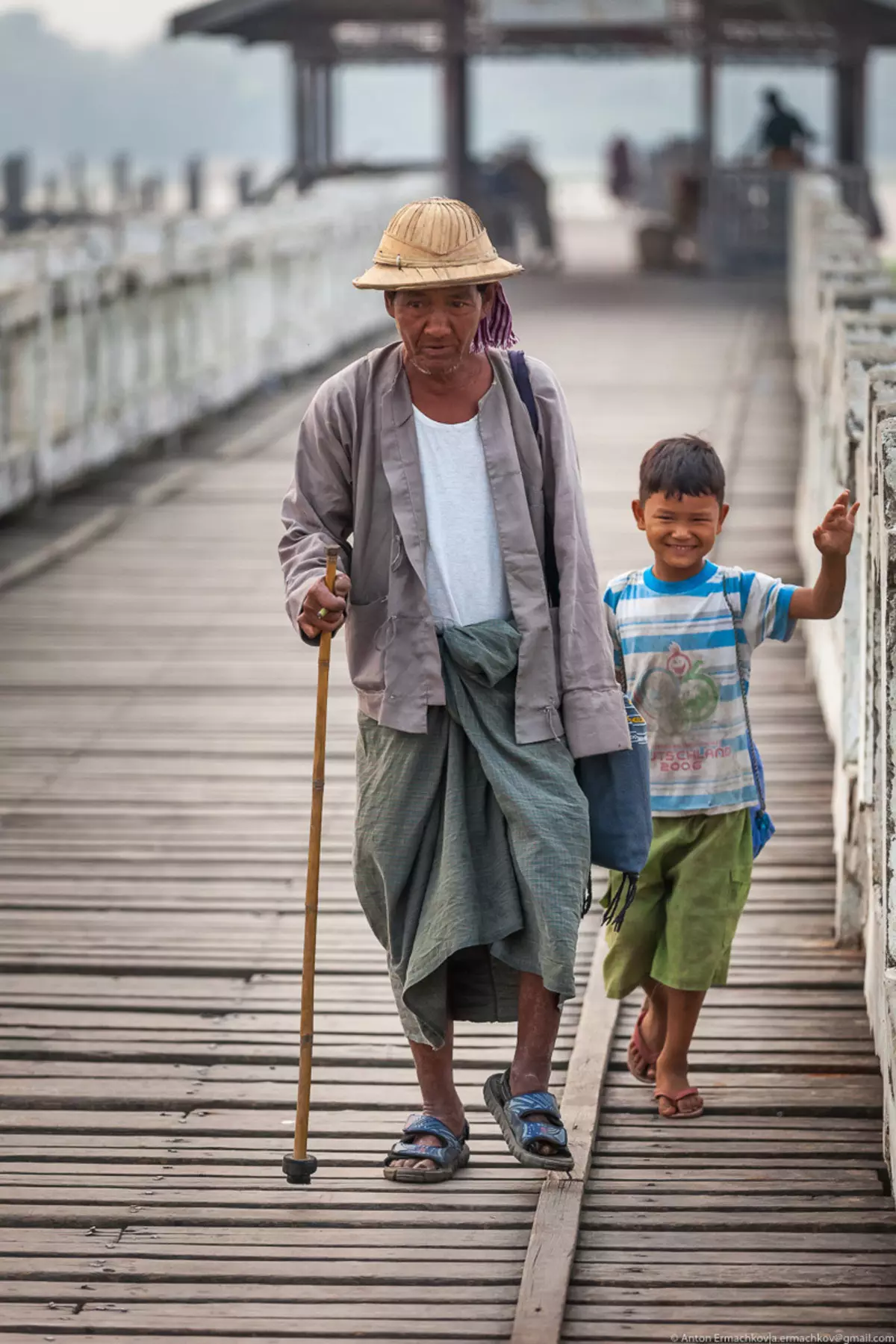 BURMA: Ang sikat na tulay na ikaw ay bein. Mga Larawan Anton Yermachkova. 3360_5