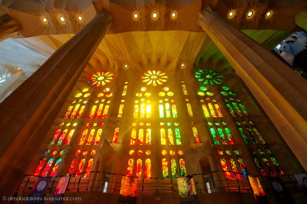 Església de la Sagrada Família, Espanya. Fotos de Dmitry Balakirev 3545_12