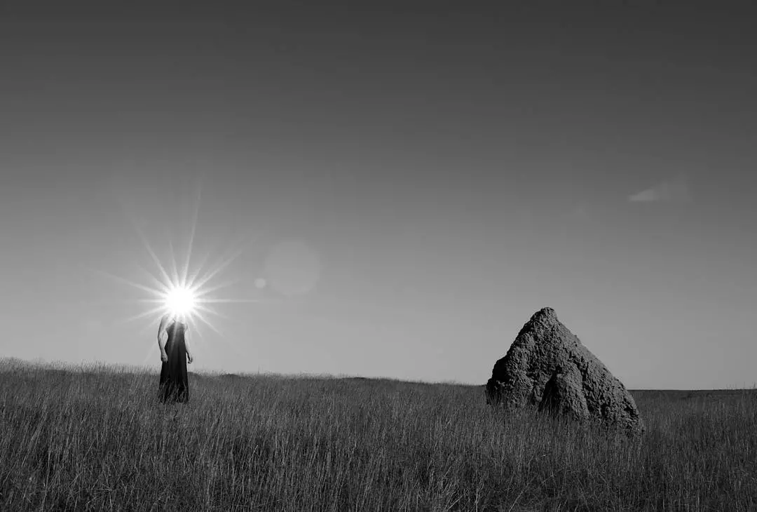 Uomo e paesaggio - composizioni misteriose su uno sfondo misterioso. Fotografo Astrid Verhoef (Astrid Verhoef) 3664_13