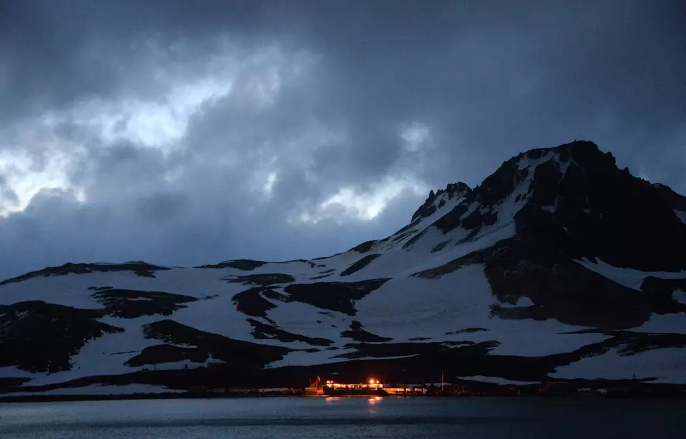 Ukuthwebula izithombe e-Antarctica, isifunda esinzima kunazo zonke sezulu somhlaba 3711_14