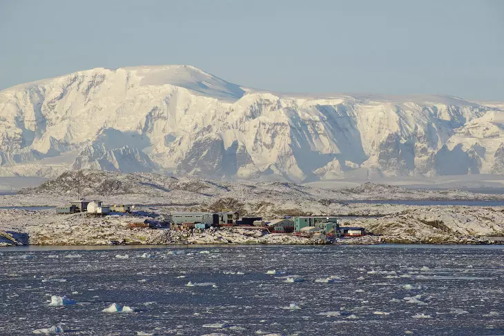 Ukuthwebula izithombe e-Antarctica, isifunda esinzima kunazo zonke sezulu somhlaba 3711_2