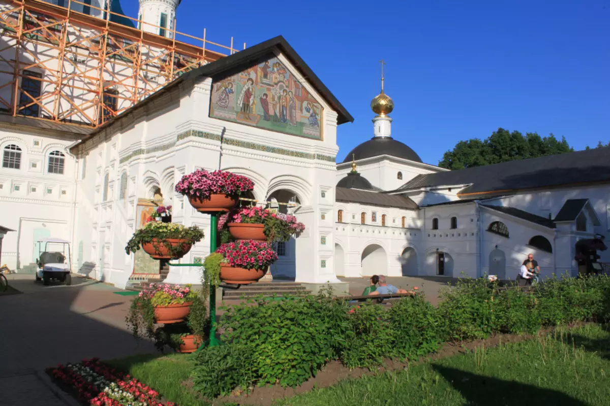 Зачаровують види Свято-Введенського жіночого монастиря, Ярославль 3802_19