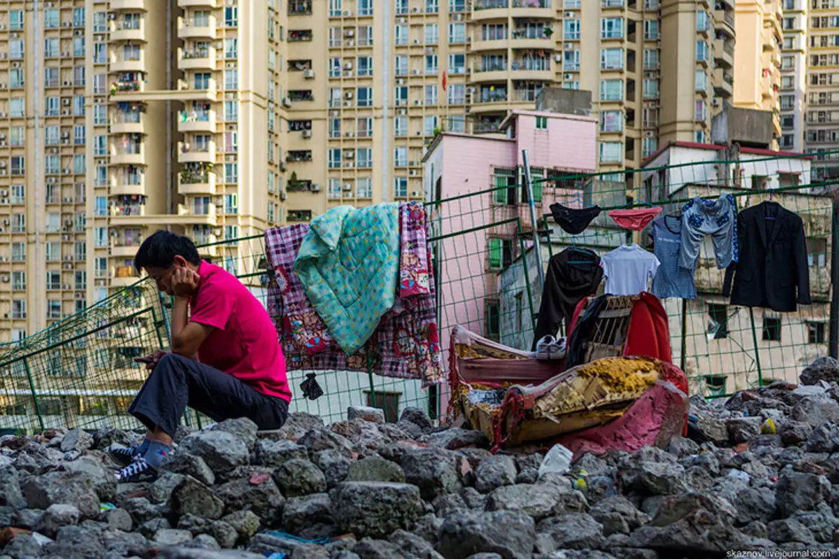 Wenn die Atmosphäre der Slums unterdrückt ... China in Fotos von Stanislav Casnova 4093_1