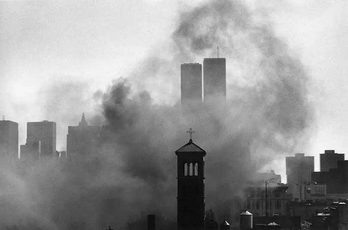 Me butësi dhe dëshirë të madhe ... Andre Kertész (André Kertész), foto nga dritaret e saj 4147_1