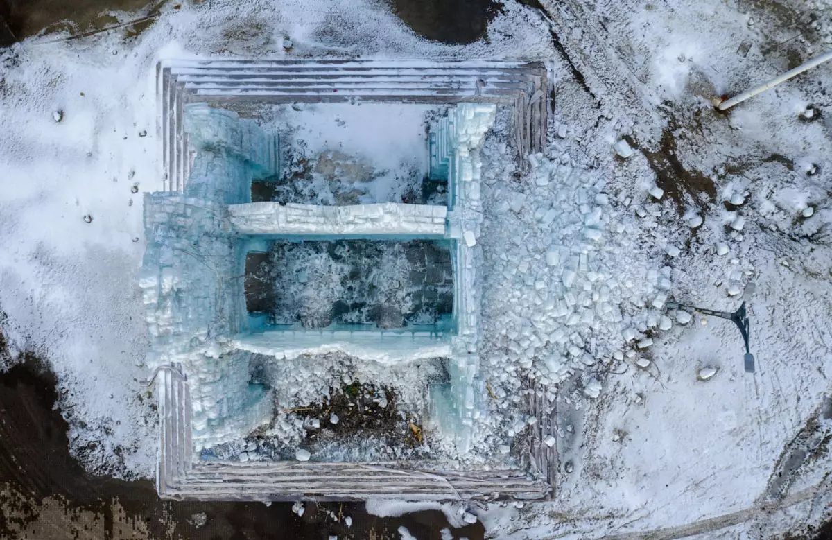 Cómo las ciudades de las esculturas de hielo se están desmoronando en Harbin 4225_11