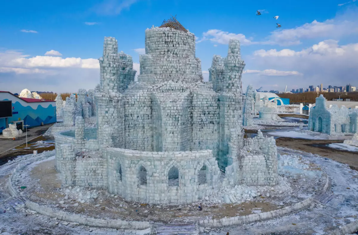 Cómo las ciudades de las esculturas de hielo se están desmoronando en Harbin 4225_12