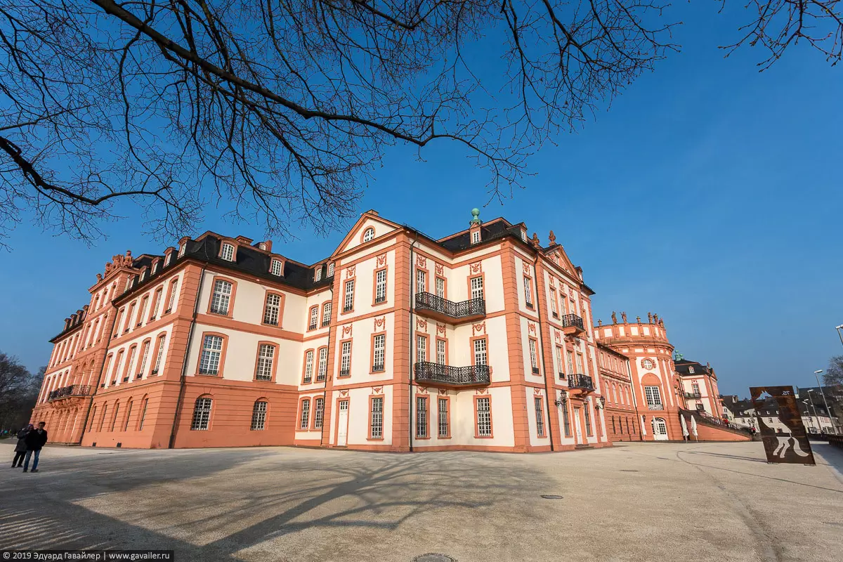 Byenveni nan Wiesbaden - vil la ki pi Ris Alman! Fotograf Eduard Gaváileler 4237_9