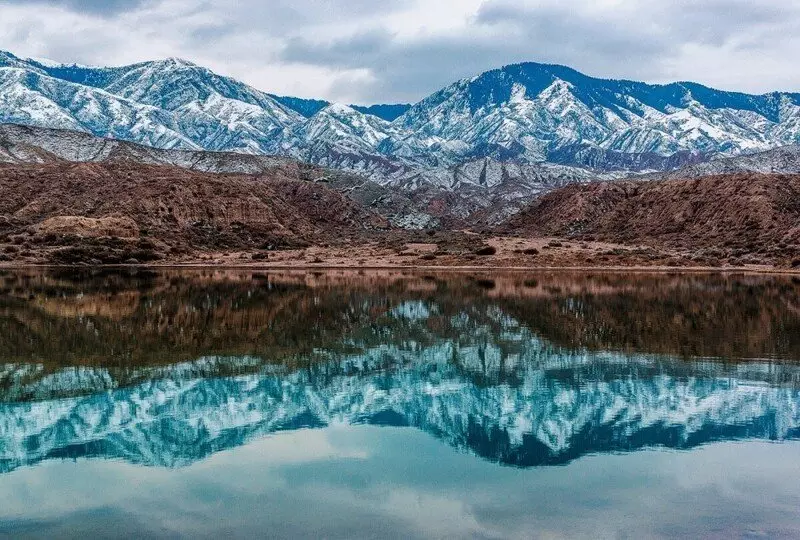 Lake isyk-kul ni awọn fọto 42_1