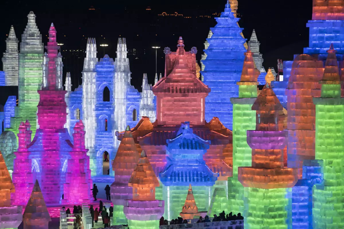 À Harbin, ouvrit le plus grand festival international de la glace et neige 2019 4657_21