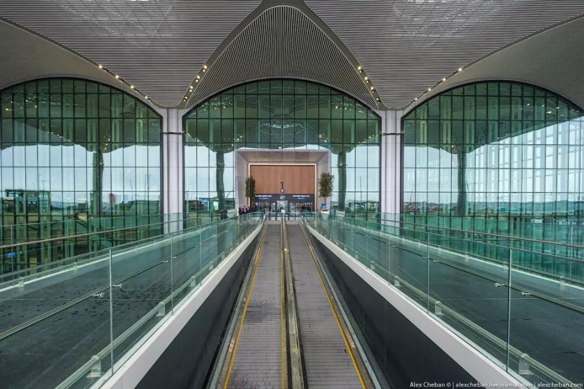 Istanbul Airport is die grootste in die wêreld. Foto's van Alexander Chebana 4863_7