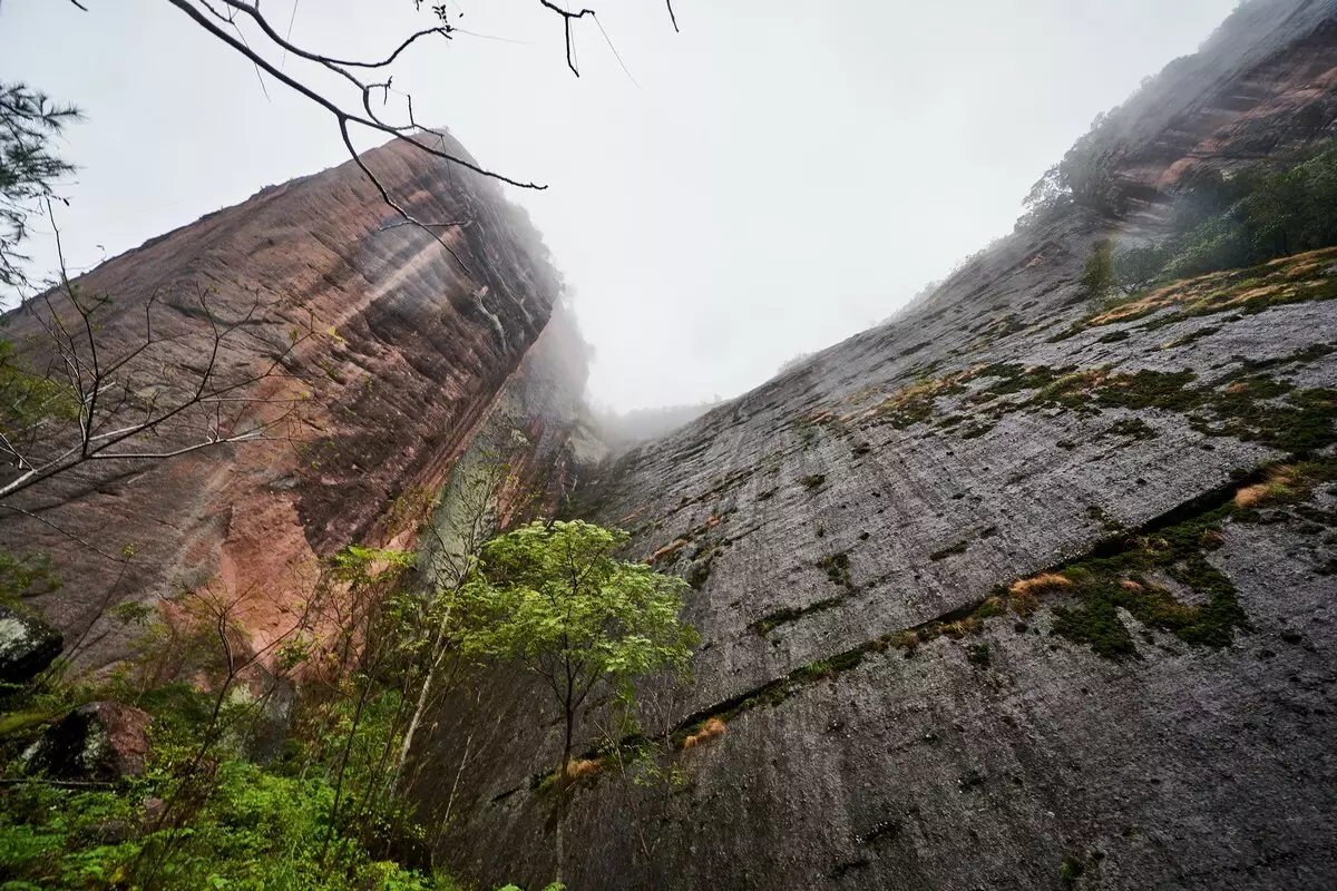 Grand Canyon tal-perjodu tarinin. Ċina fil-lenti Evgeny Kaspersky 4905_41