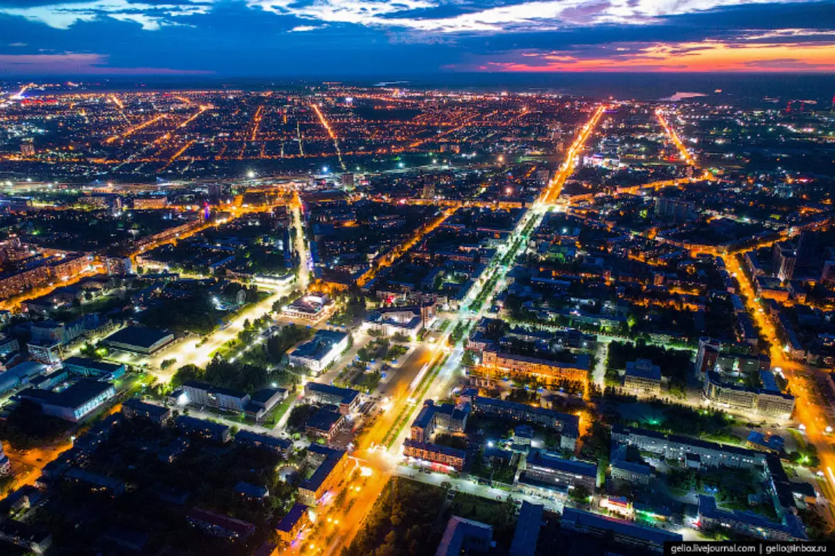 Barnaul - la capitale du territoire de l'Altai d'une hauteur de la gloire de Stepanov 4978_1