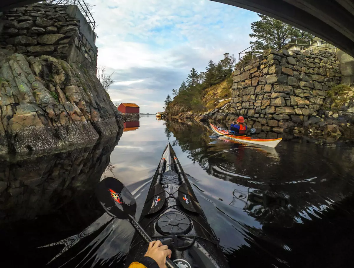 Fotografera på kajak på fjorden i Norge 5020_14