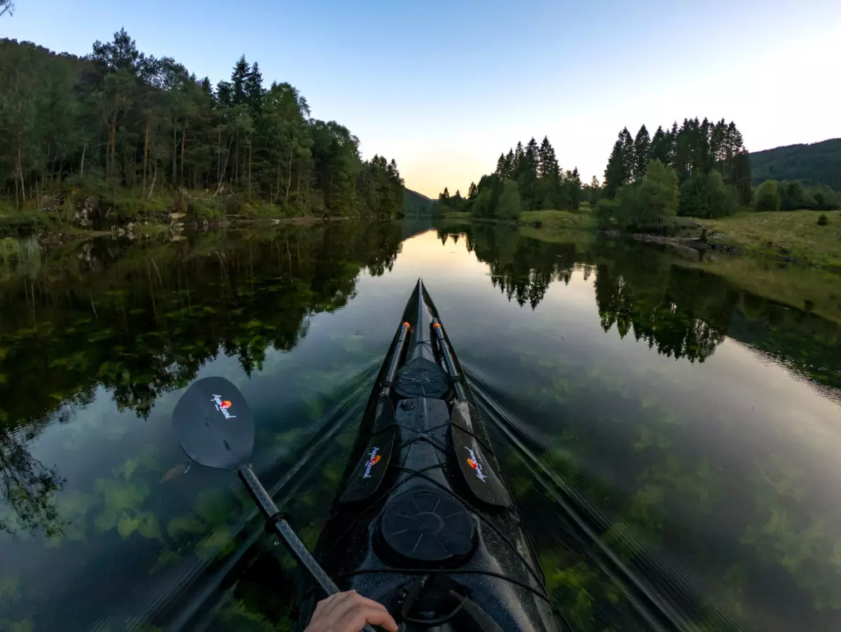 Fotografera på kajak på fjorden i Norge 5020_18