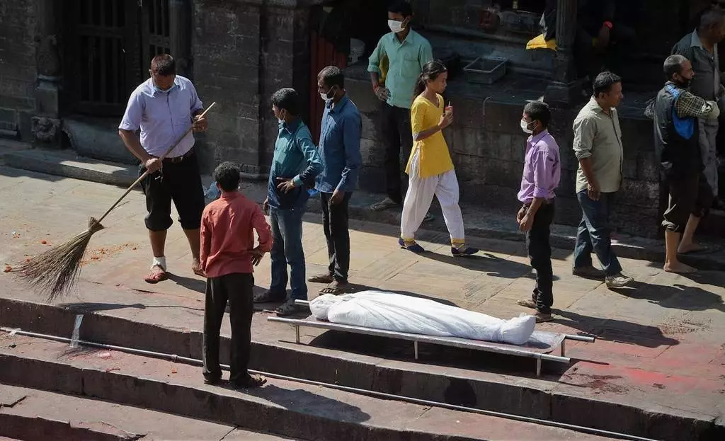 Varanasi: Crematorium City, Apokalypsa dnes. Fotograf Alexander Lapshin (Alexander Lapshin) 5125_24