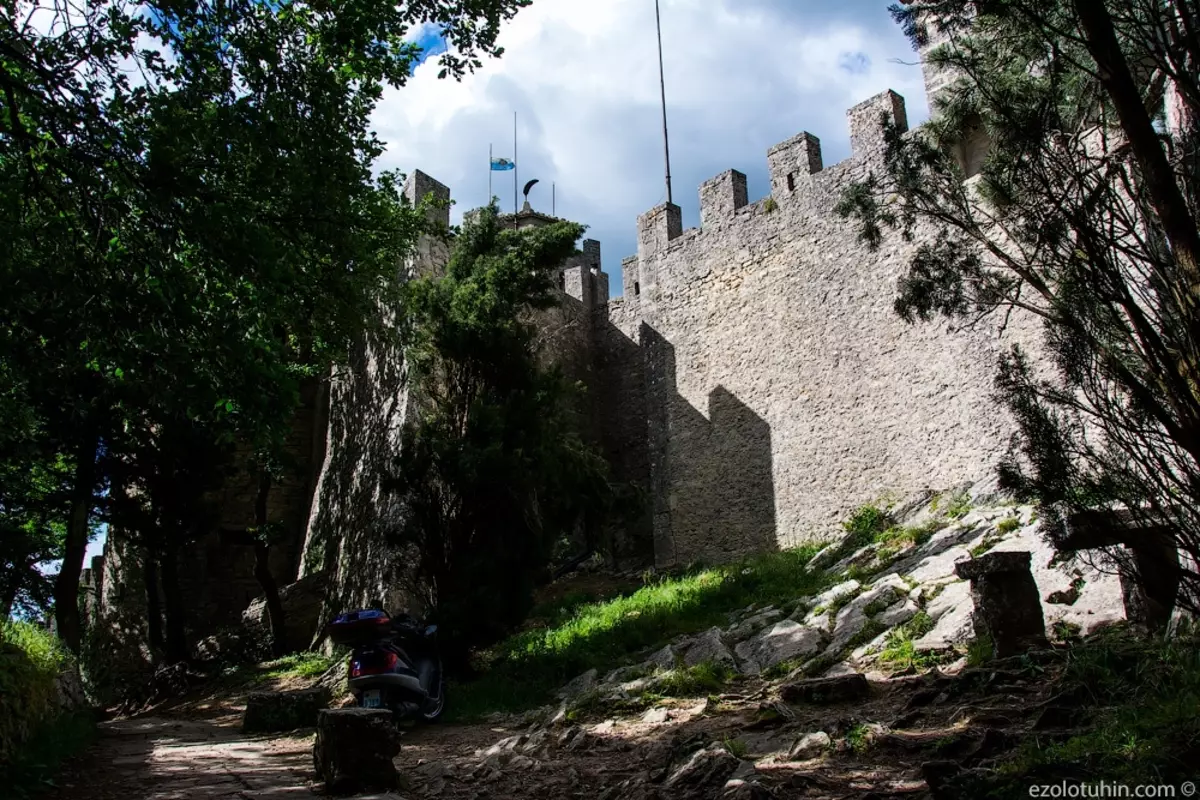 Fotograferen van Evgeny Zolotukhina tot drie San Marino-symbolen 5447_9