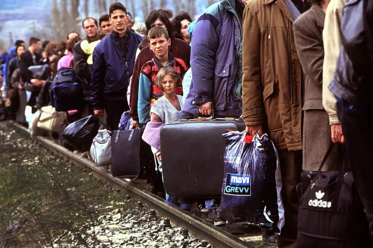 Dalla tristezza alla gioia: momenti di essere umano nelle opere del fotoreourogallo Peter Townli 67