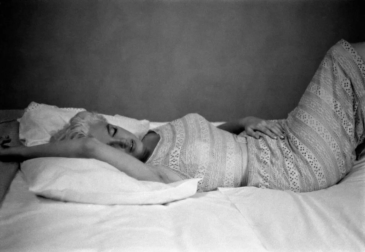 Eva Arnold (Eve Arnold) - ຫນຶ່ງໃນບັນດານັກຖ່າຍຮູບທີ່ມີຄວາມເຄົາລົບນັບຖືທີ່ສຸດຂອງສະຕະວັດທີ່ຜ່ານມາ 5539_10