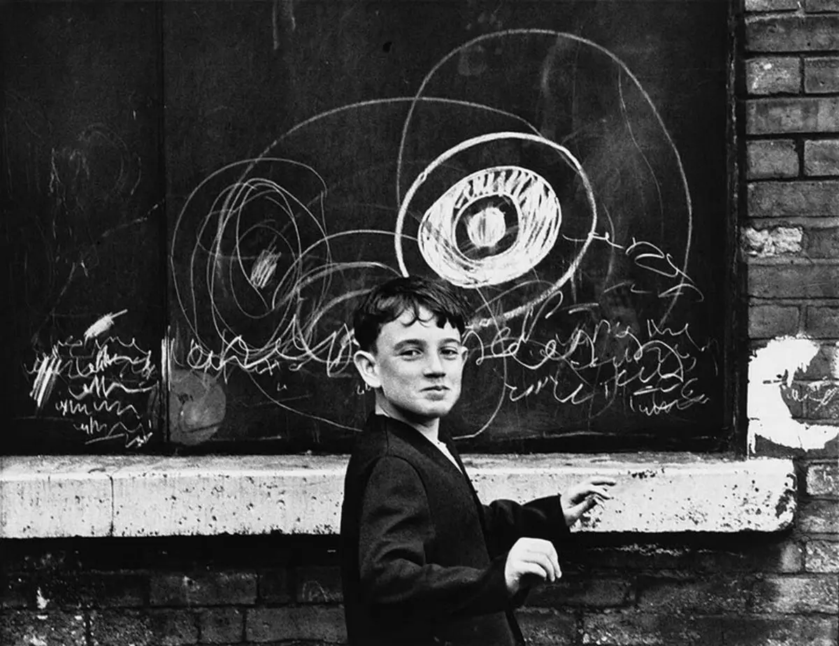 Sjarme fan 'e glêzen fan Manchester yn Foto's Shirley Baker fan' e 1960 -er jierren 20