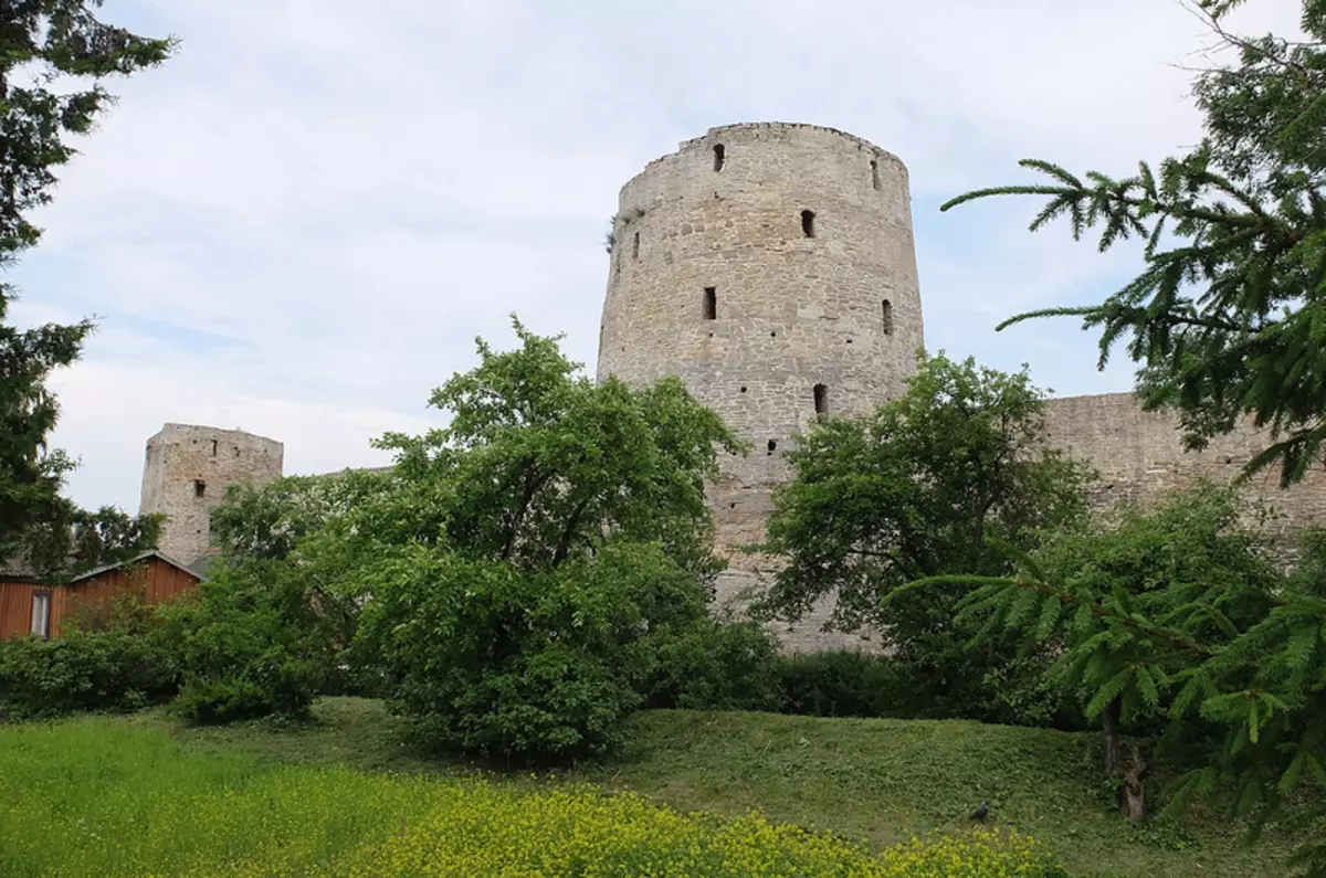 Rusijos grožis: Izborskas ir jo lankytinos vietos Lenyje Gregory odintova 5609_15