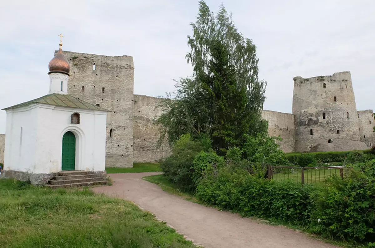 Rusland se skoonheid: Izborsk en sy besienswaardighede in die lens Gregory Odintova 5609_20