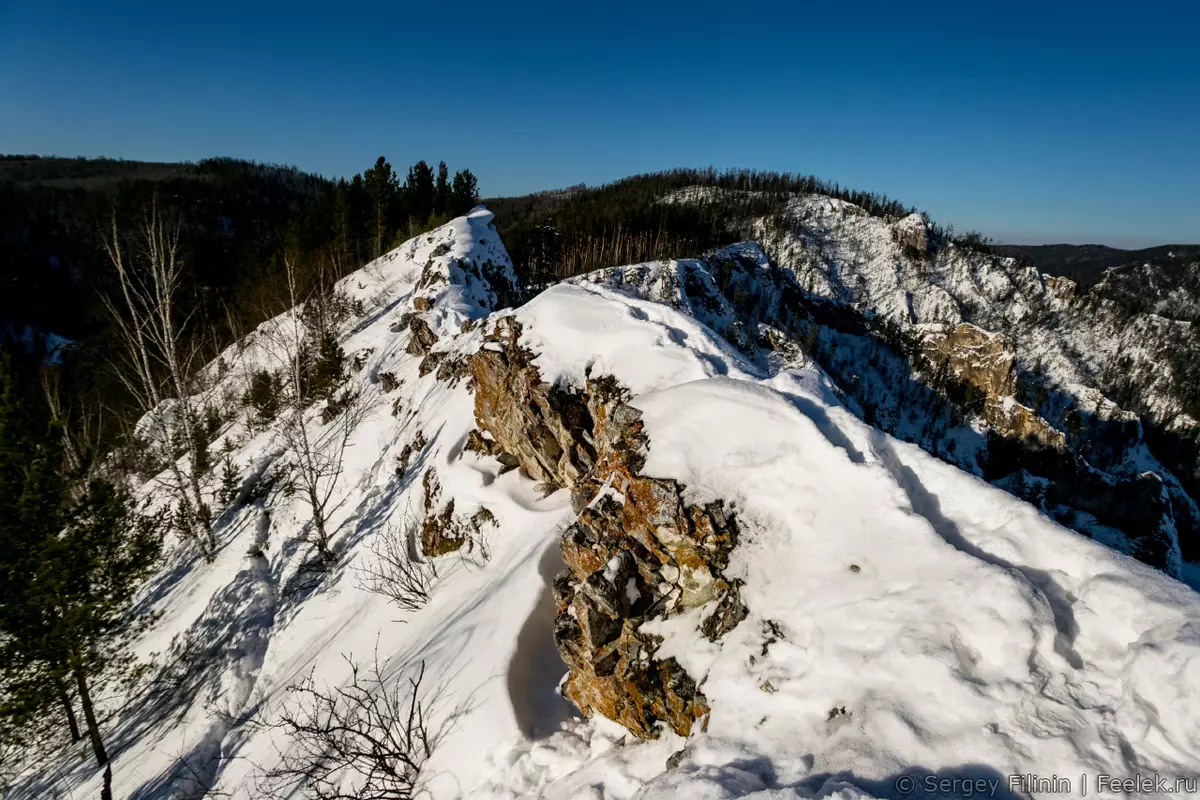 Krasnoyarsk Denizi'nin en iyi gözlem güvertesi, Kozyrevsky dişinin zirvesidir. Fotoğrafçı Sergey Filino 6410_14