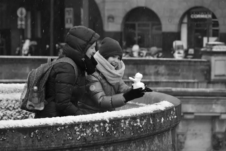 Paris Winter ... Snow ma le vai ... Photographer Nikolay Endhourgor 6468_10